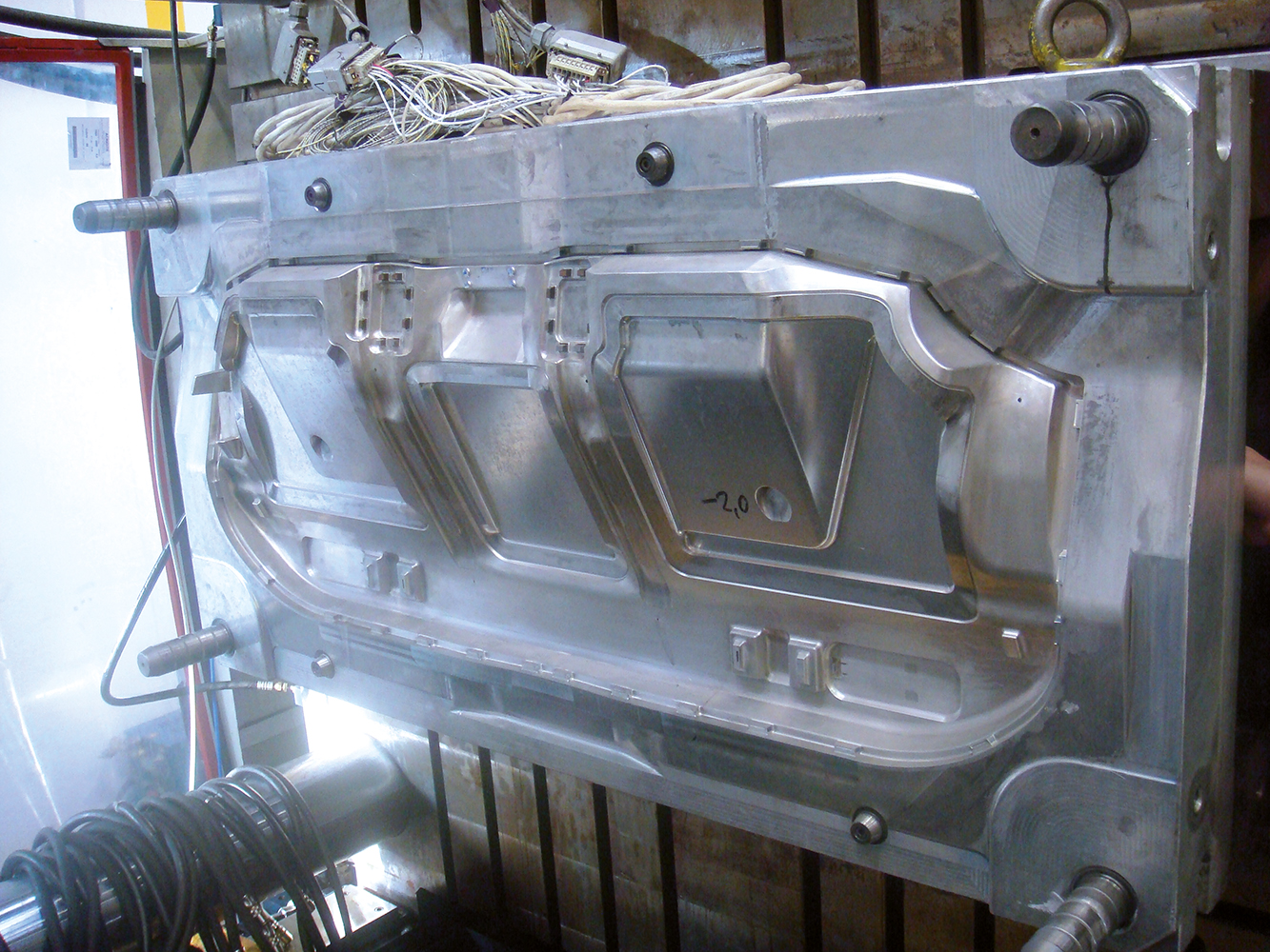 M238 - BÖHLER Bleche GmbH & Co KG